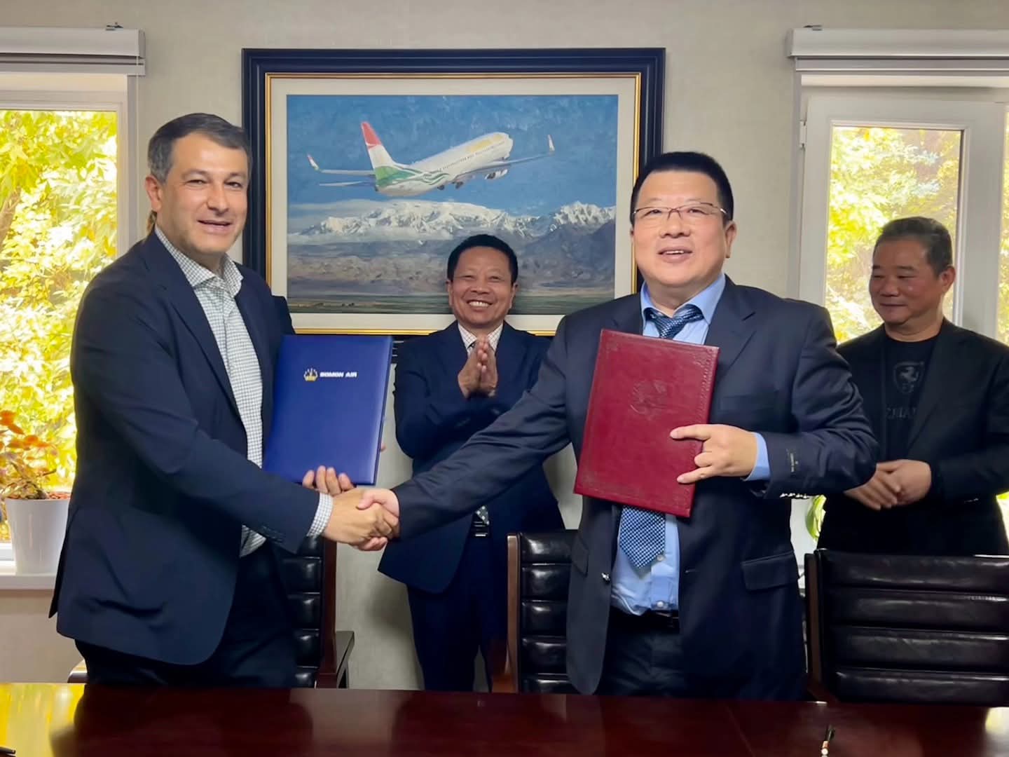 «Сомон Эйр» и китайская HIZ подписали меморандум о сотрудничестве - Pressa.tj